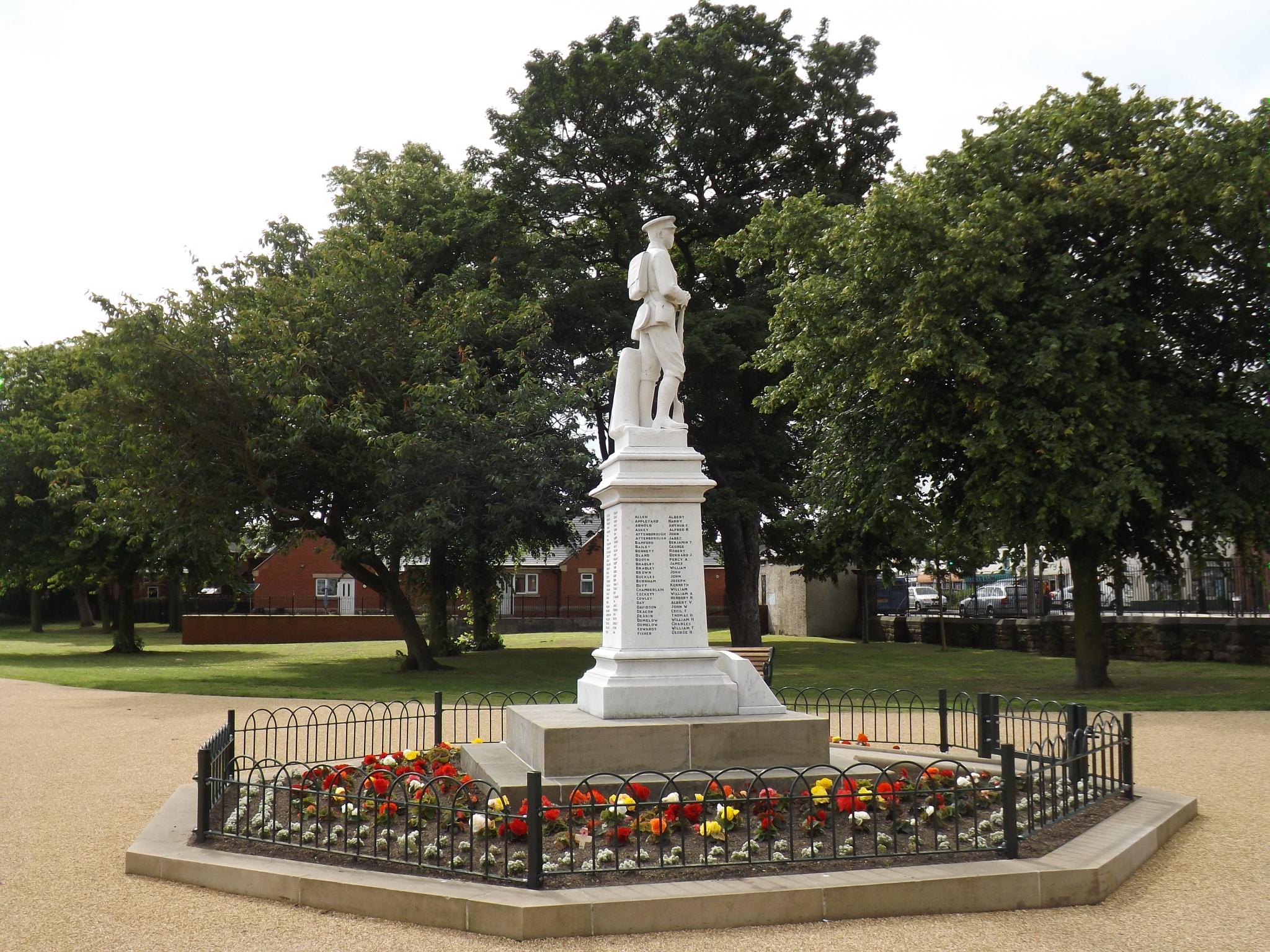 HASLAND - War Memorials Online